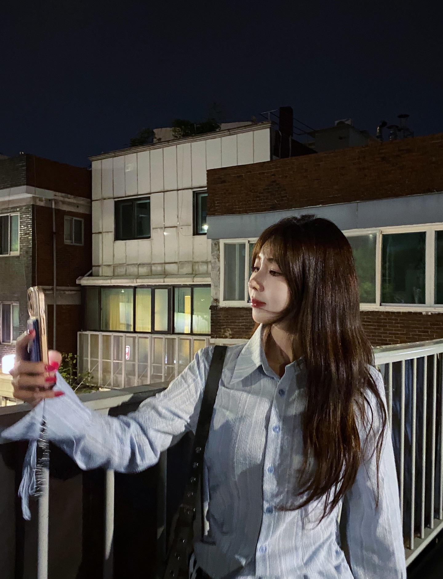 Yell's Modern Preppy Taking Over the Urban Stone Wall Path, Large ...