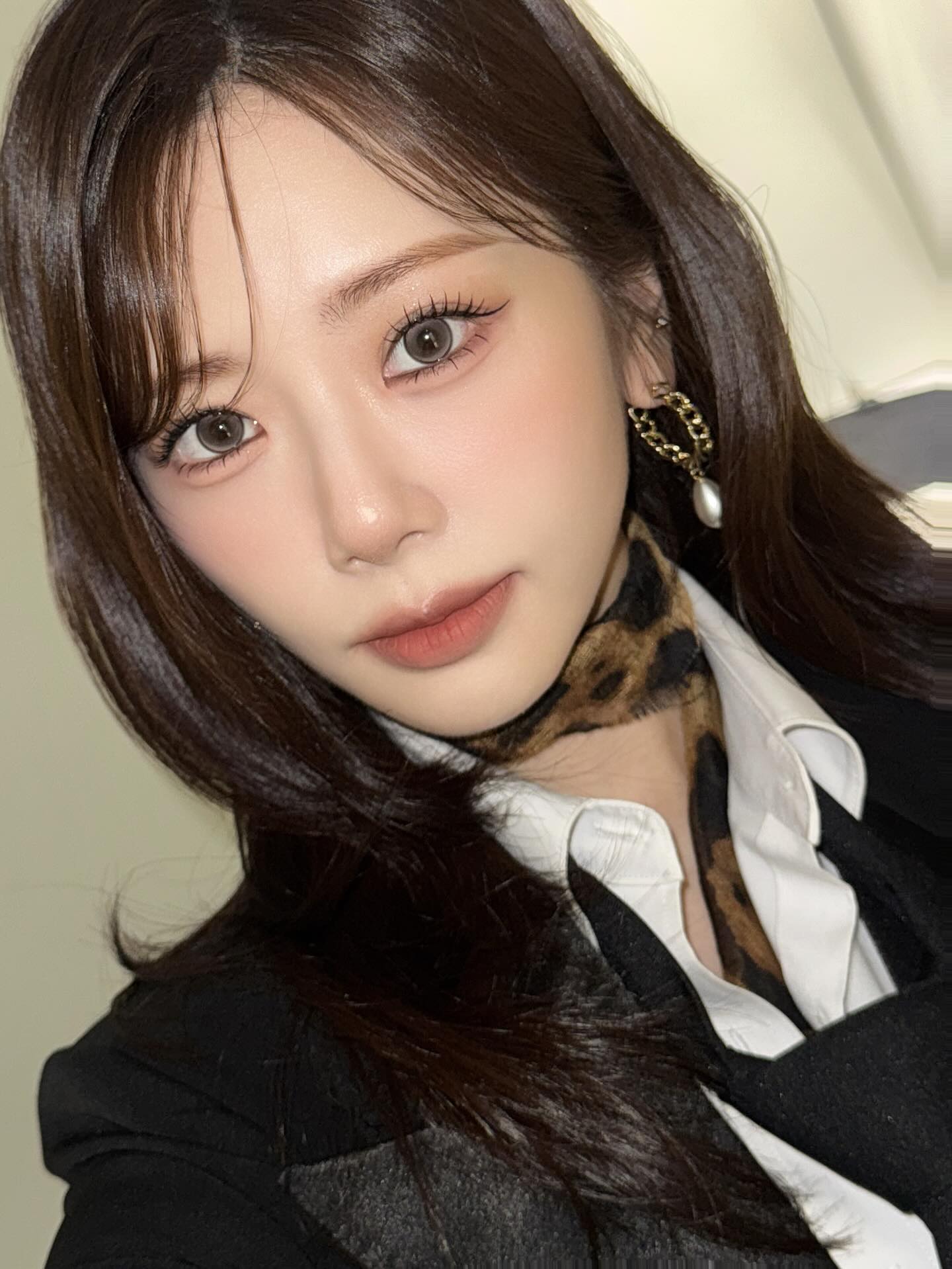 Dreamcatcher Jiu, a Combination of Chic Tie and Sexy Fishnet Stockings