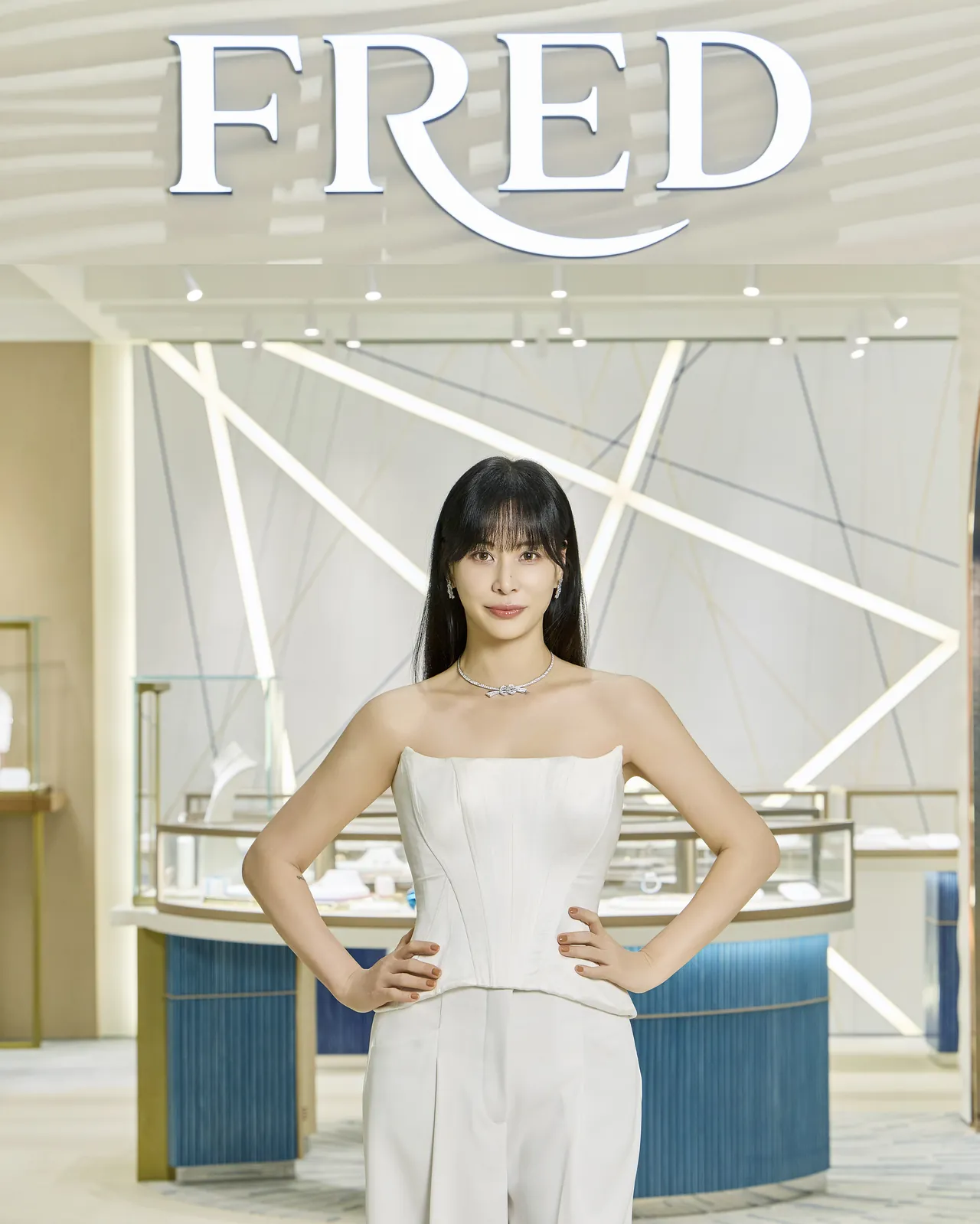 Fred, Shinsegae Centum City Store Renovation… Ko So-young Wears 'New ...